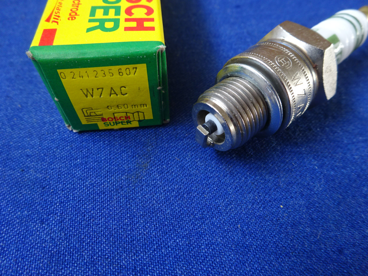 Bosch W7AC Zündkerze Wartburg Trabant B1000 (26815) | ***sixpoints ...