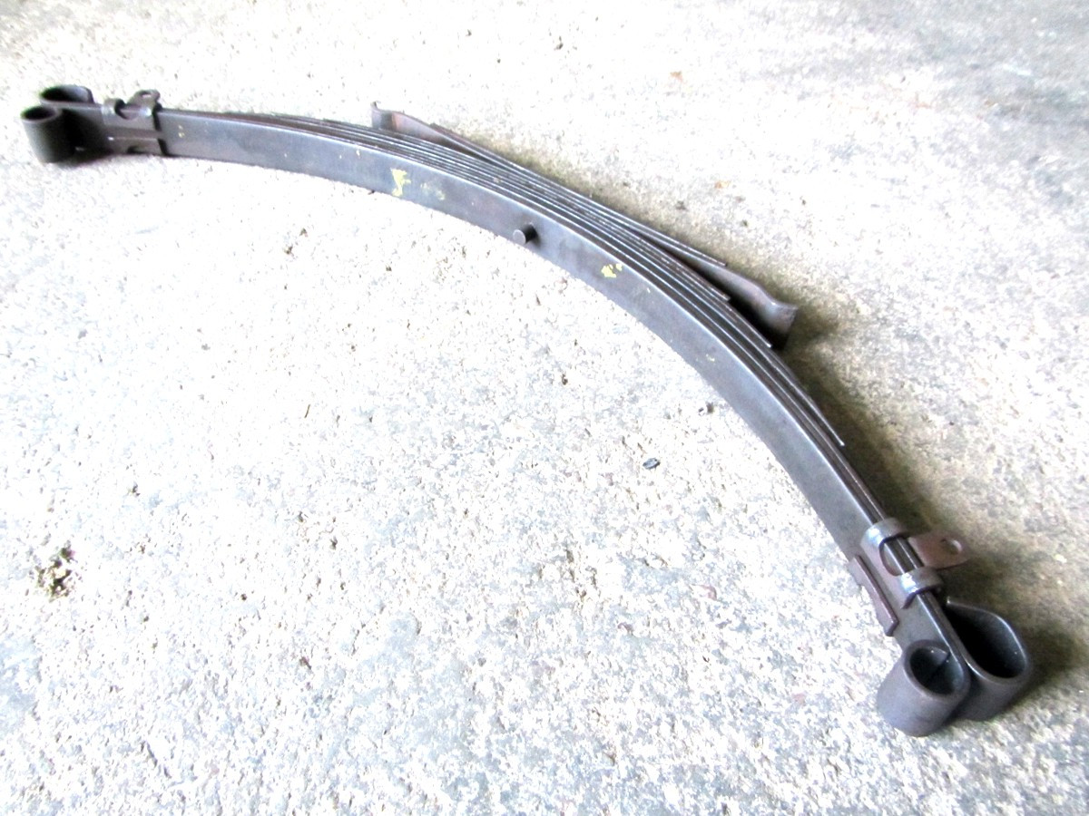 Blattfeder vorn Trabant regeneriert (22543) | ***sixpoints*** der ...