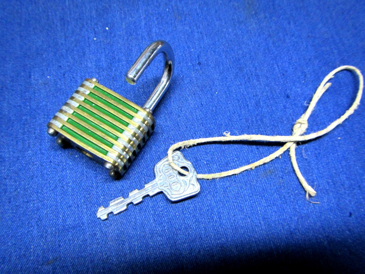 Vorhängeschloss Diamond 666 DDR (23201) | ***sixpoints*** der Oldtimer ...